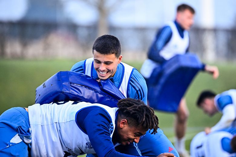 XV de France - Gaël Dréan, Théo Attissogbe… Qui pour remplacer Damian ...
